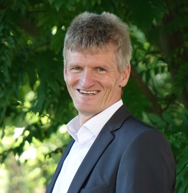 Prof. Dr. Thomas Eberle – Klassenzimmer unter Segeln